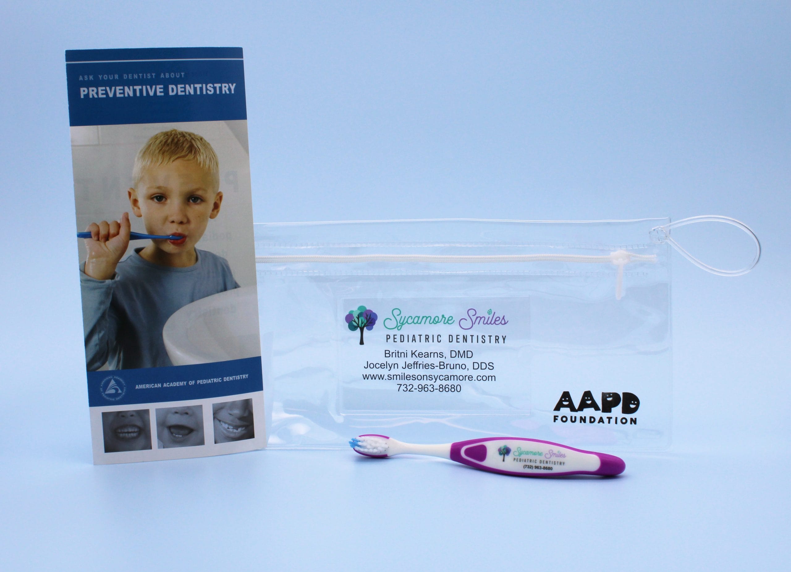 Personalized toothbrushes & dental hygiene in bulk